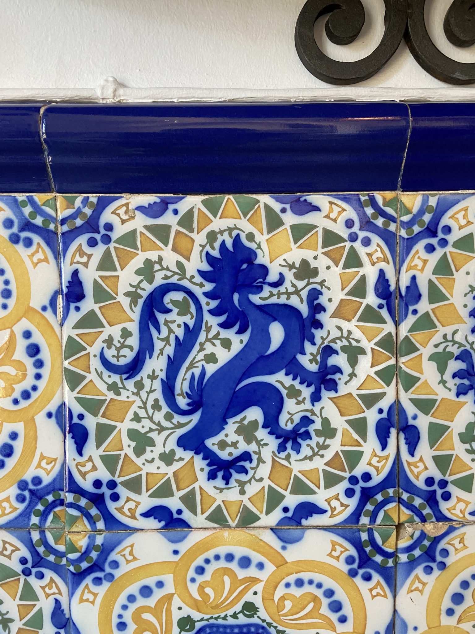 Agenda. The 4 dragons of Torre Bellesguard. Part I - Obra Modernista de ...